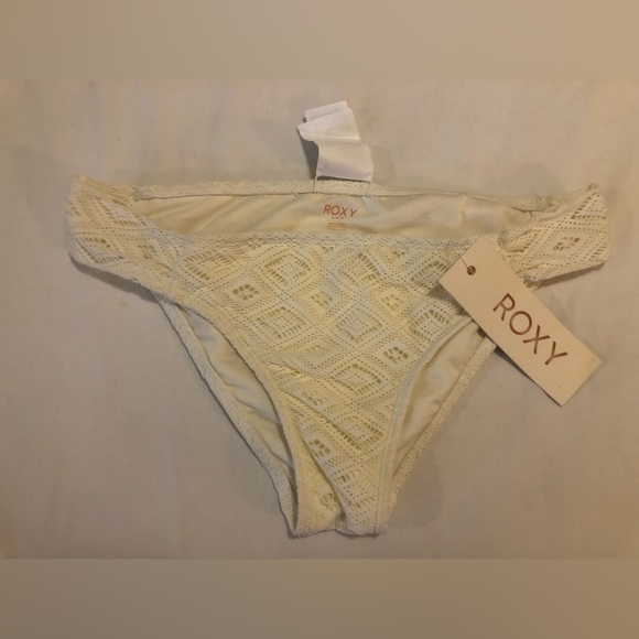 Roxy | Swim | Nwt Roxy Crochet Ivory Bikini Bottoms L | Poshmark